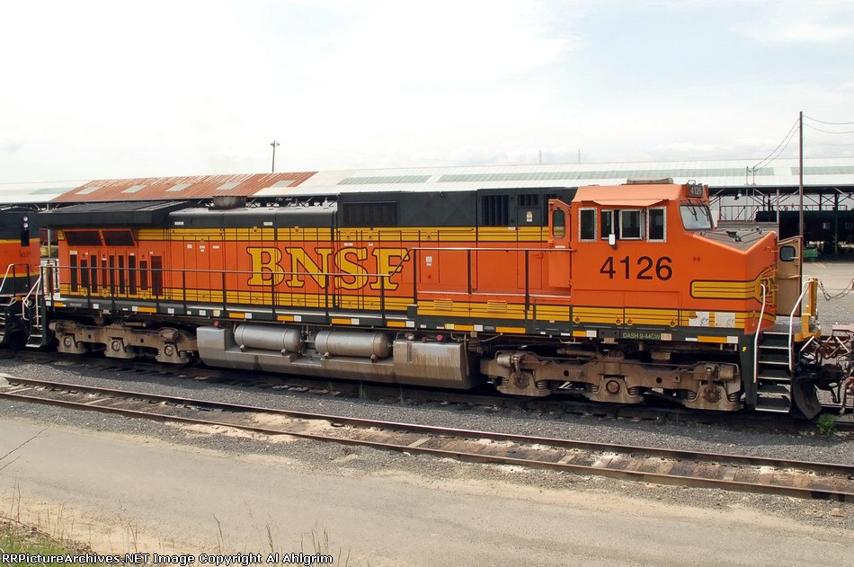 BNSF 4126